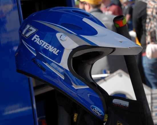 2016 Sprint Cup Series pit crew helmets - Official Site Of NASCAR
