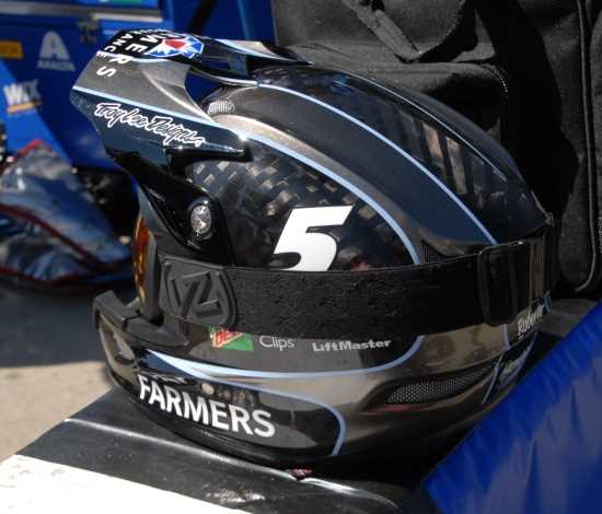 2016 Sprint Cup Series pit crew helmets - Official Site Of NASCAR