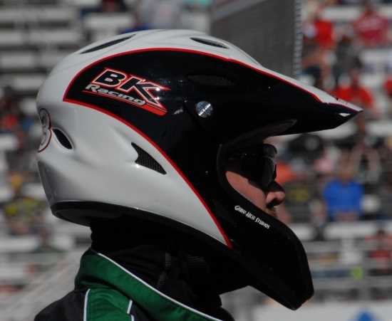 2016 Sprint Cup Series pit crew helmets - Official Site Of NASCAR