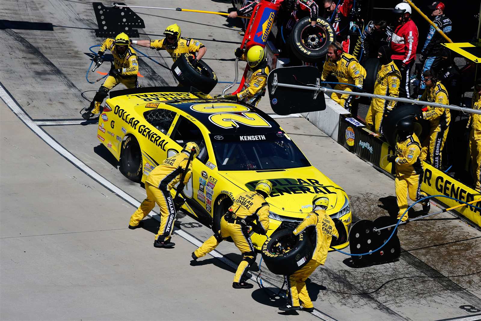 Midseason Rankings: Top pit crews - Official Site Of NASCAR