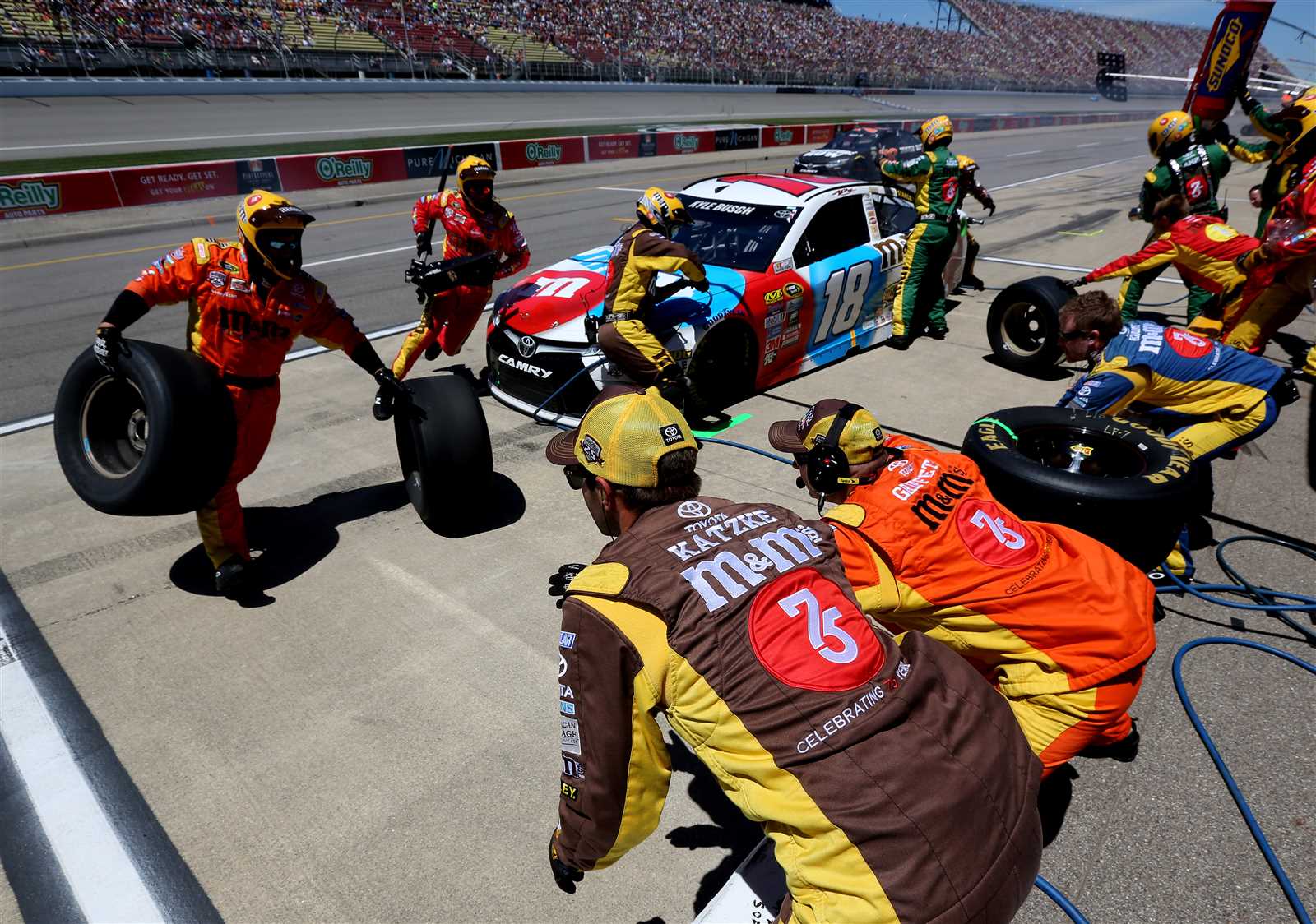 Midseason Rankings: Top pit crews | Official Site Of NASCAR