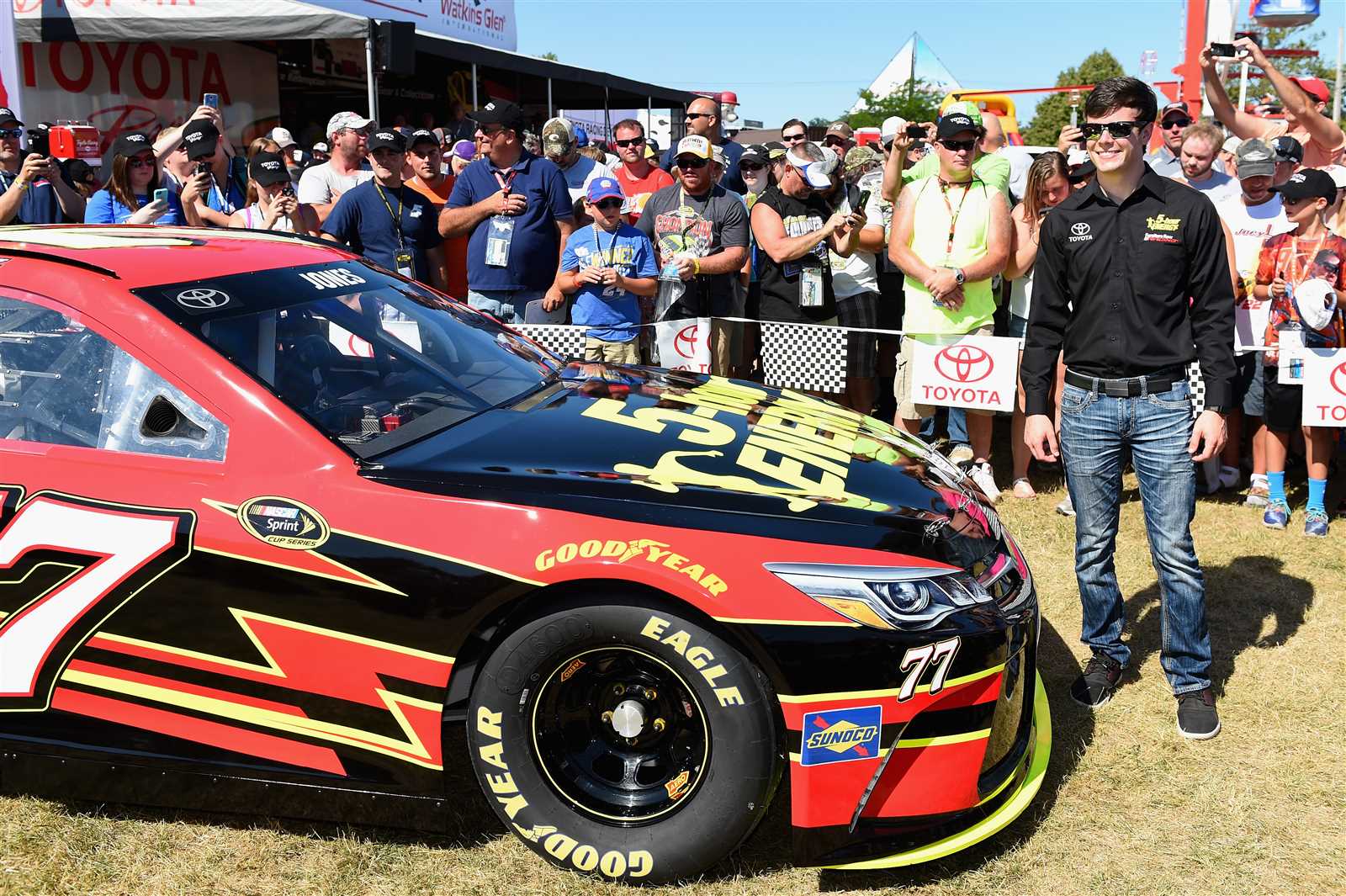 On the move: Driver moves, changes for 2017 - Official Site Of NASCAR