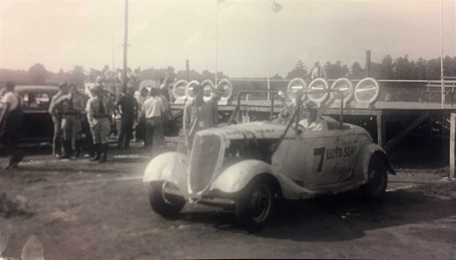 Raymond Parks' legend lives on with film, photos - Official Site Of NASCAR