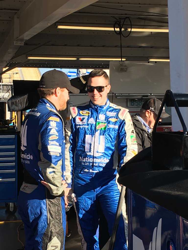 Phoenix test: Scenes from the desert - Official Site Of NASCAR