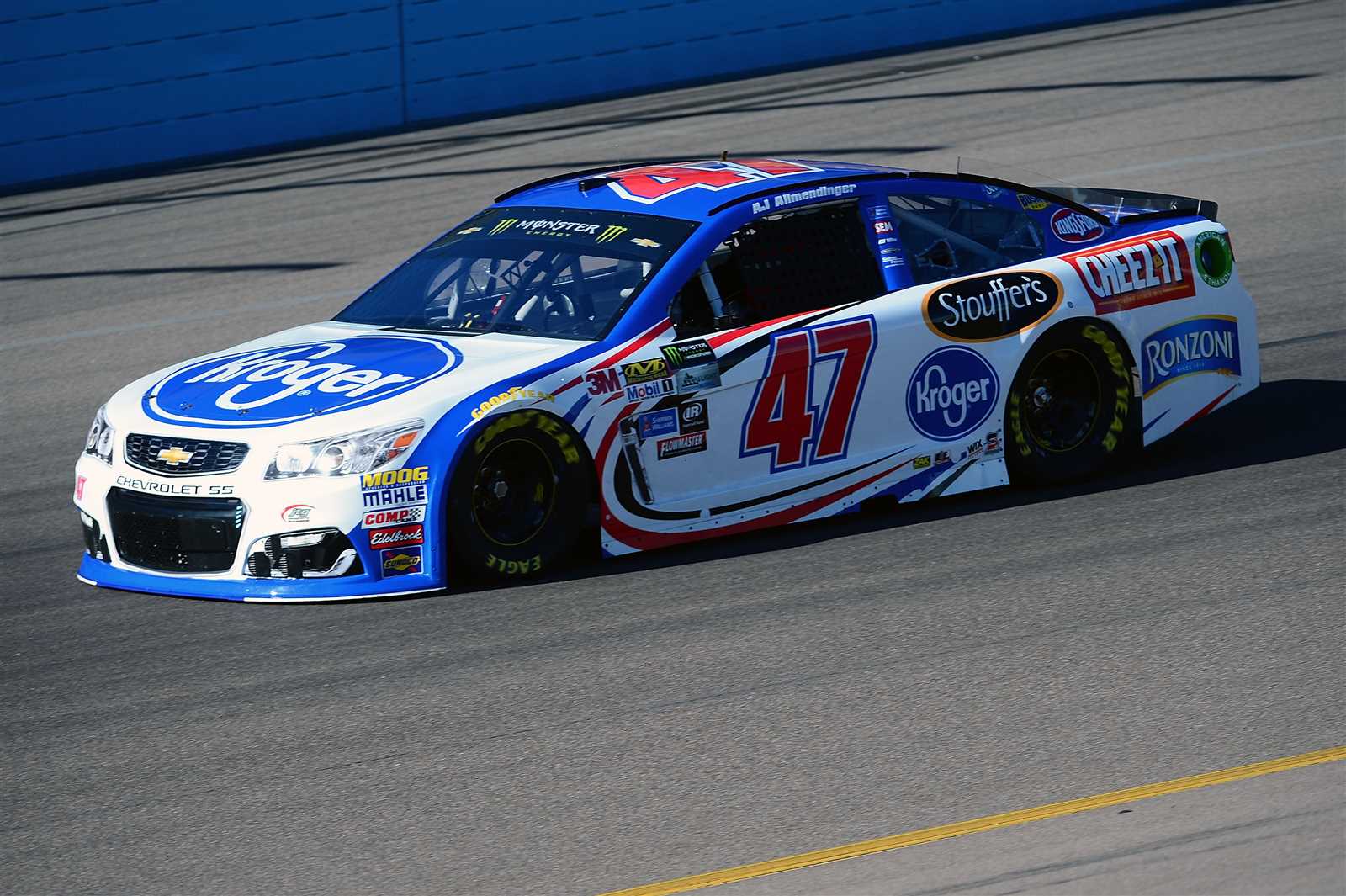 Phoenix test: Scenes from the desert - Official Site Of NASCAR