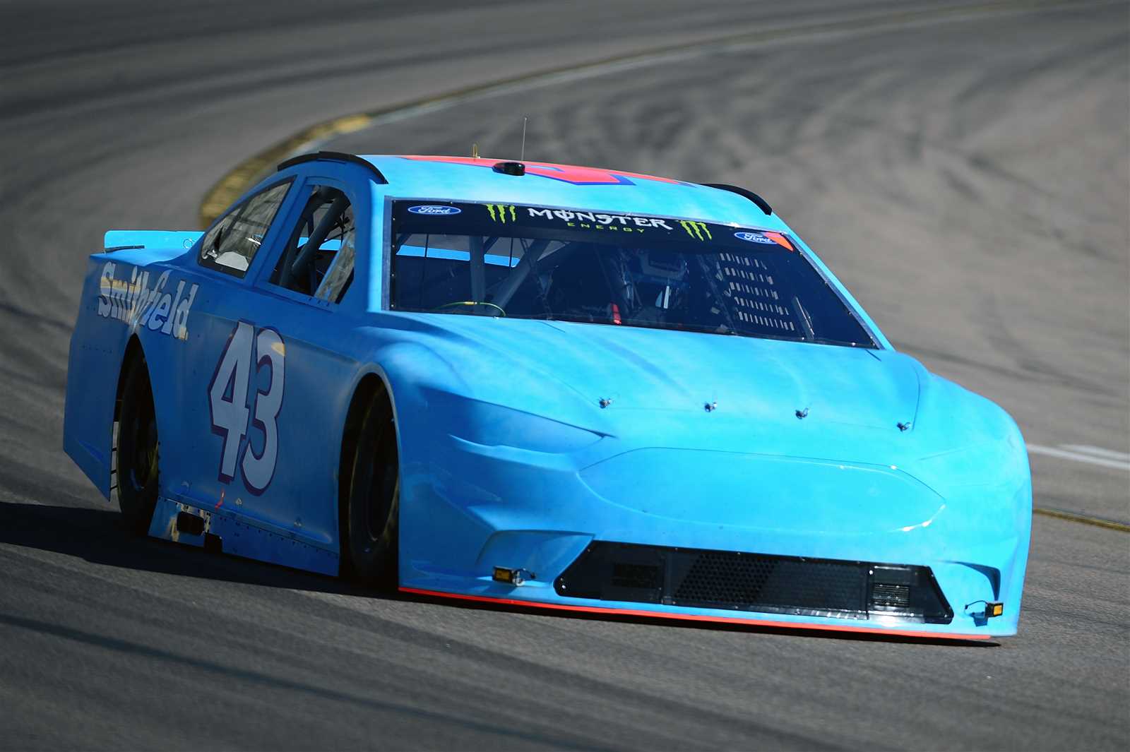Phoenix test: Scenes from the desert - Official Site Of NASCAR