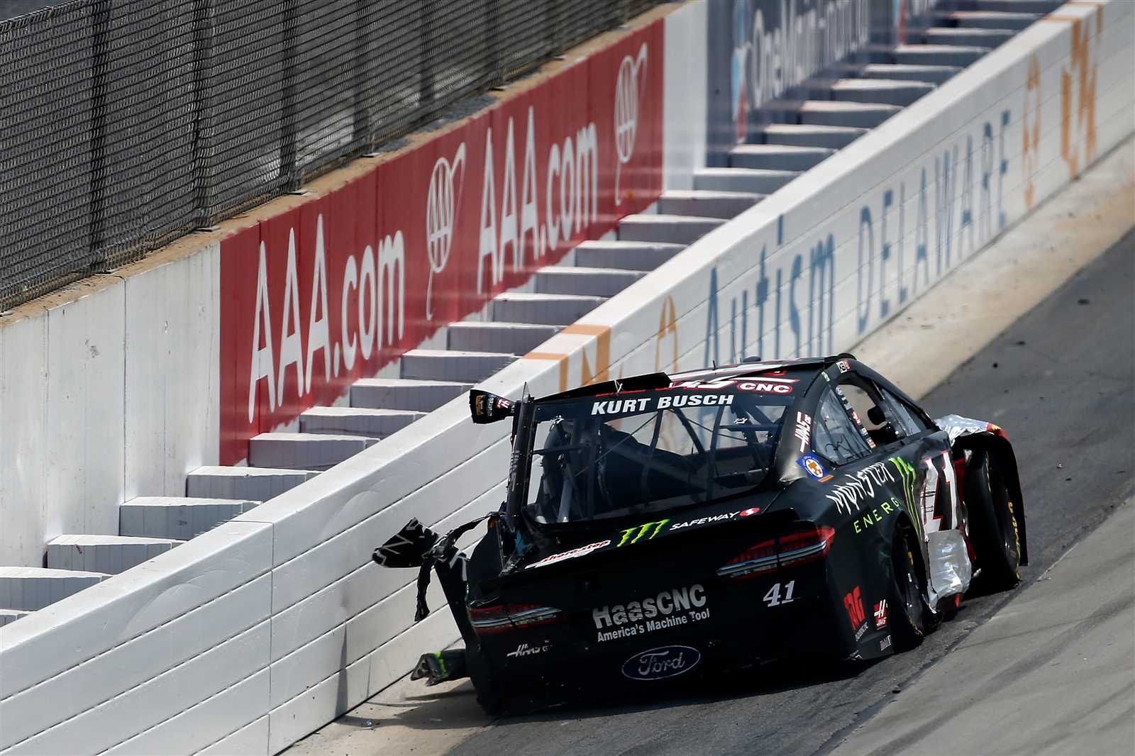 @nascarcasm: Recaps Dover in photos - Official Site Of NASCAR