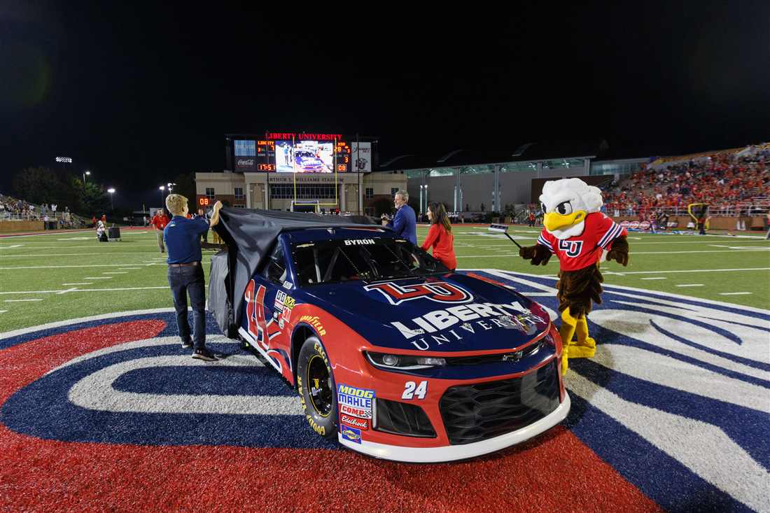 First look: Byron, Liberty University unveil 2018 paint scheme ...