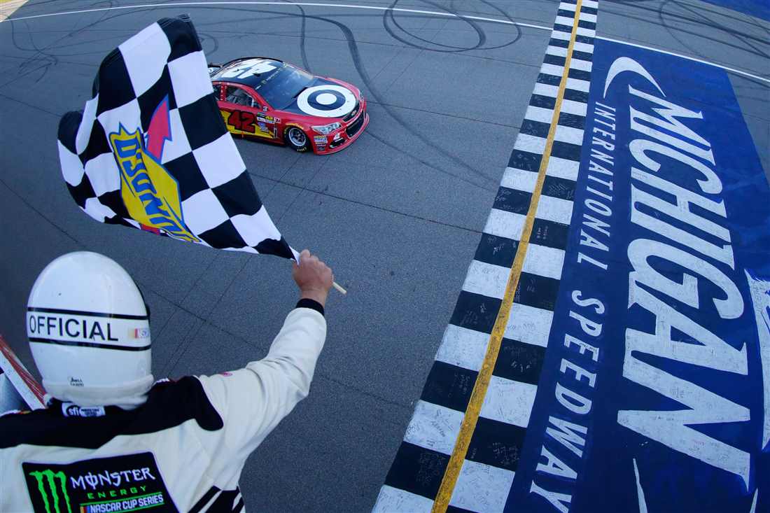 Kyle Larson 2017 Season Recap - Official Site Of NASCAR