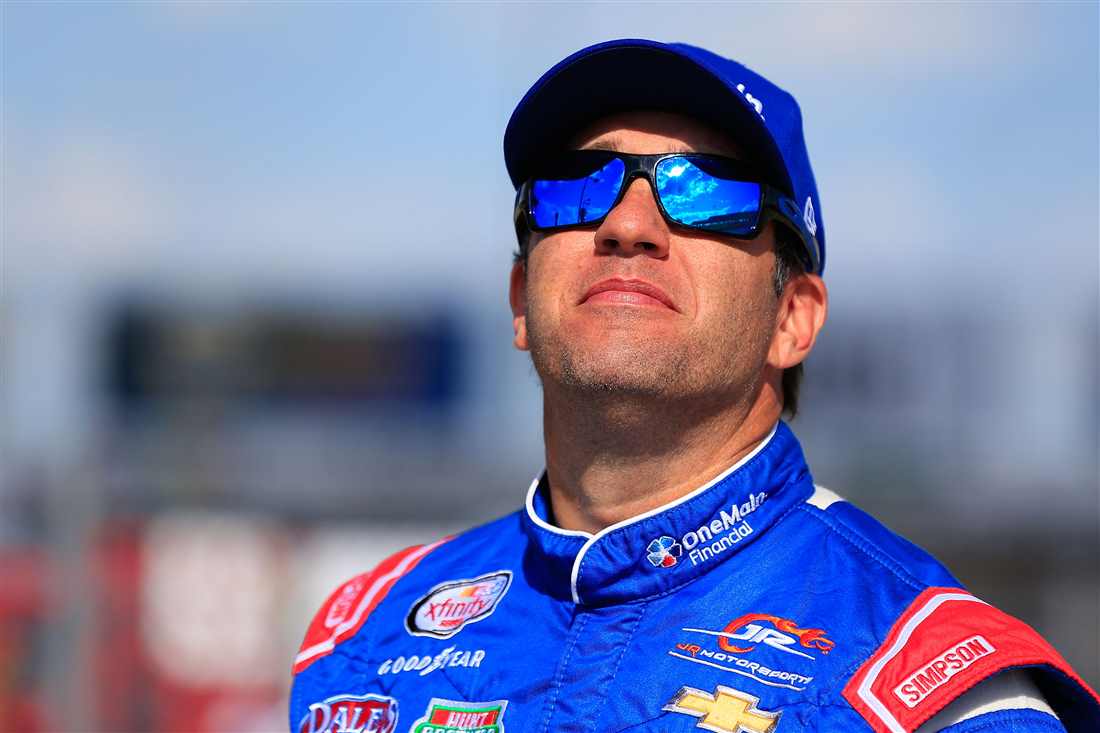 Elliott Sadler 2017 Season Recap - Official Site Of NASCAR