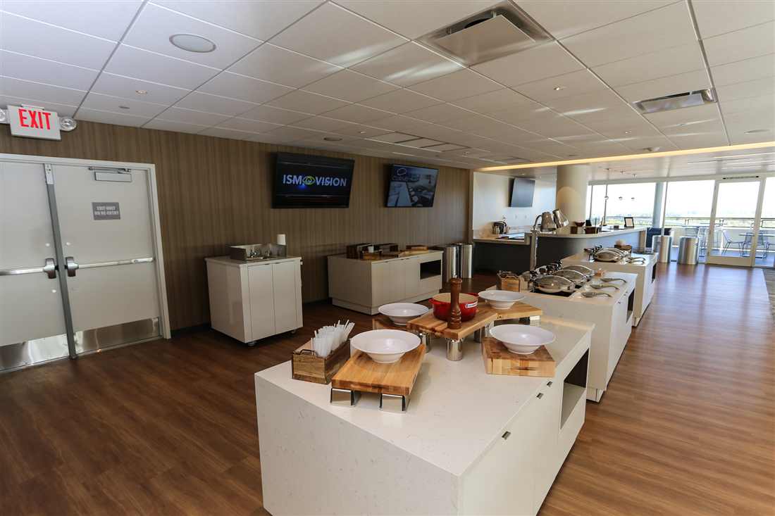 Visuals from renovation project at ISM Raceway - Official Site Of NASCAR