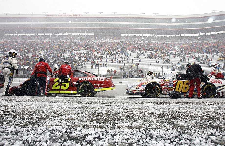 NASCAR gallery of snow, cold and winter-related things - Official Site ...
