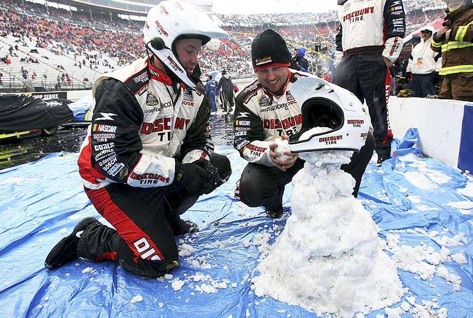 NASCAR gallery of snow, cold and winter-related things - Official Site ...