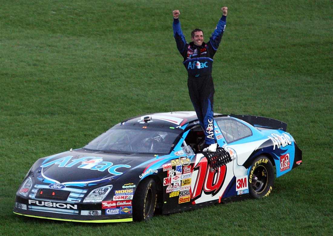 Kansas - Buschy McBusch Race 400 - Official Site Of NASCAR