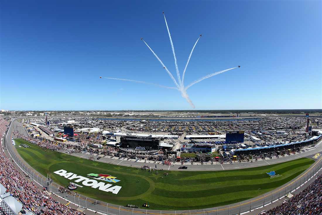NASCAR Salutes: Memorable pre-race flyovers | NASCAR