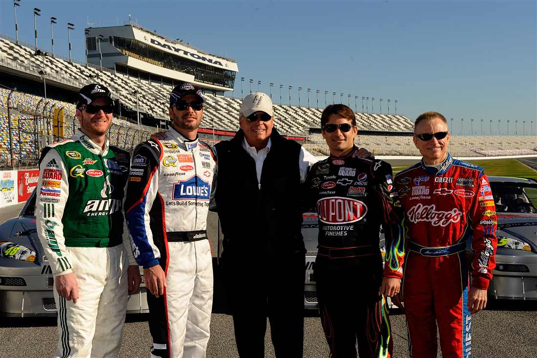 Teams with the most wins in first 15 races of a season - Official Site ...