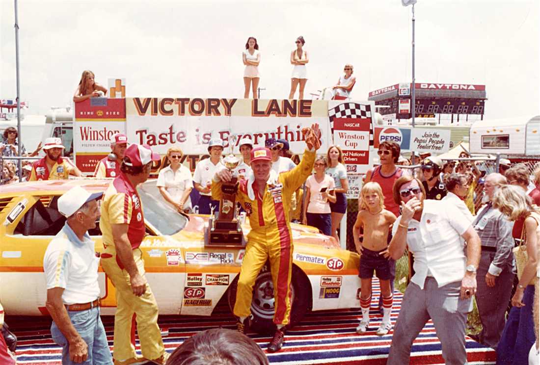 Coke Zero Sugar 400 - Official Site Of NASCAR
