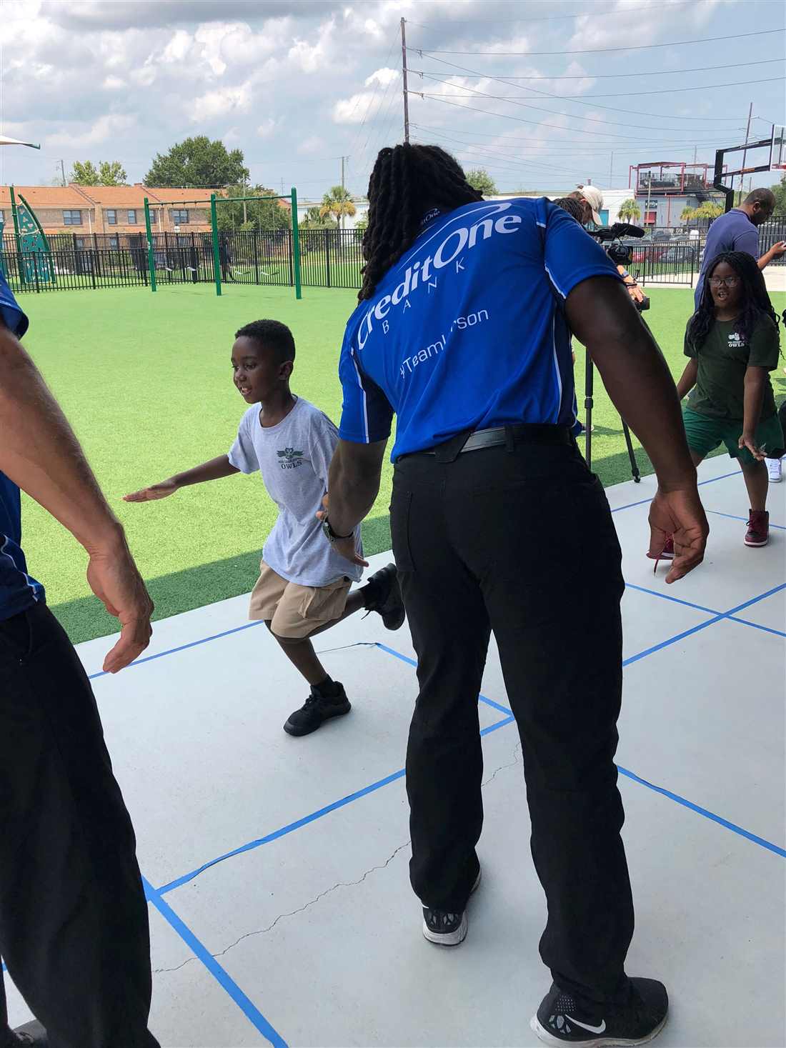 Photos: Kyle Larson, pit crew members visit Meeting Street Academy ...