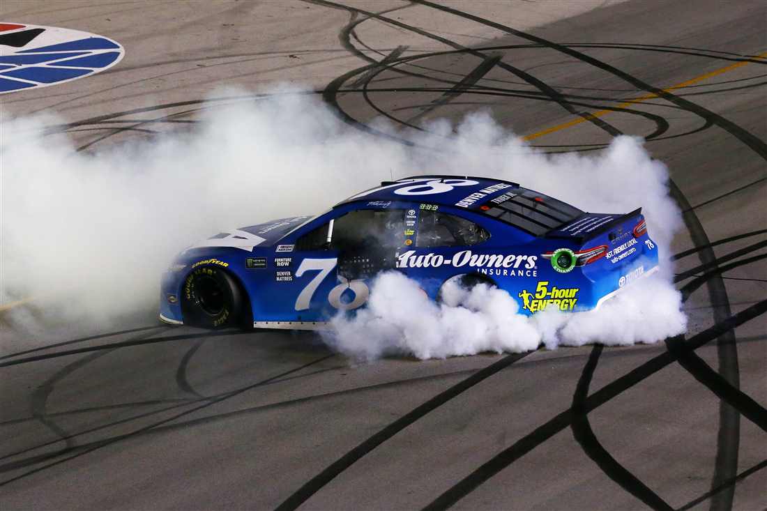 Best burnouts of 2018 regular season - Official Site Of NASCAR