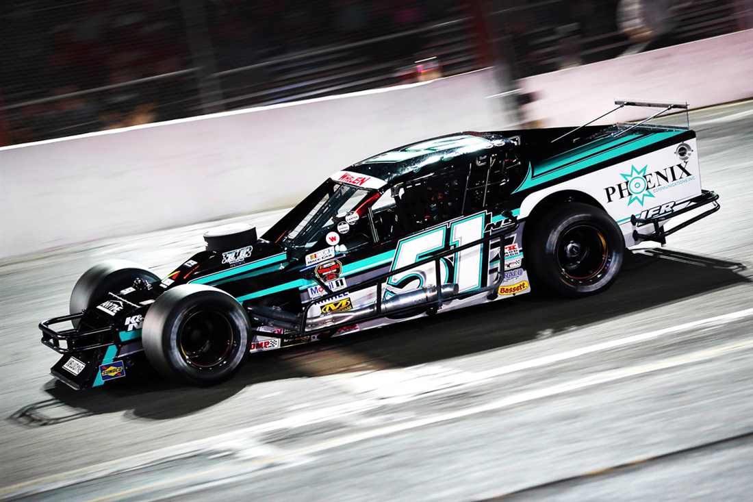 NASCAR Whelen Modified Tour at Riverhead - Official Site Of NASCAR